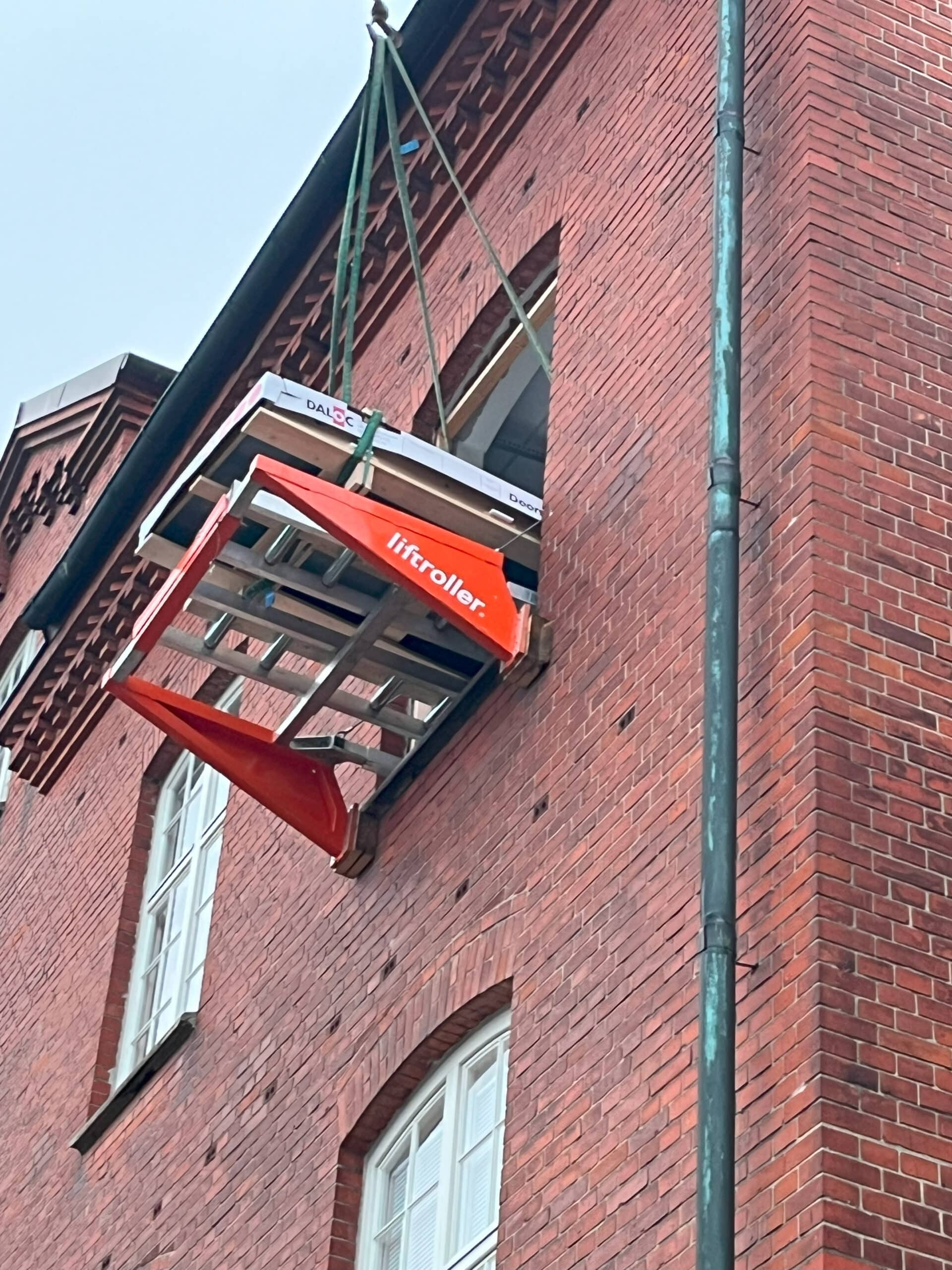 Liftroller Wall - Liftroller Benelux